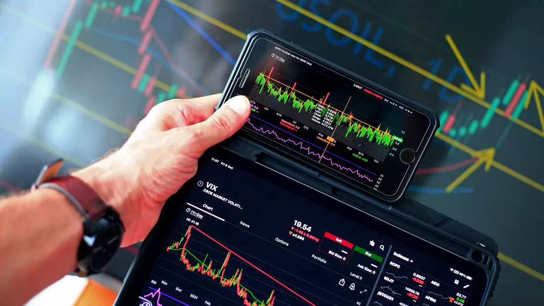 The Shyft Group Inc stock (US82452J1097): Order momentum and EV push ...