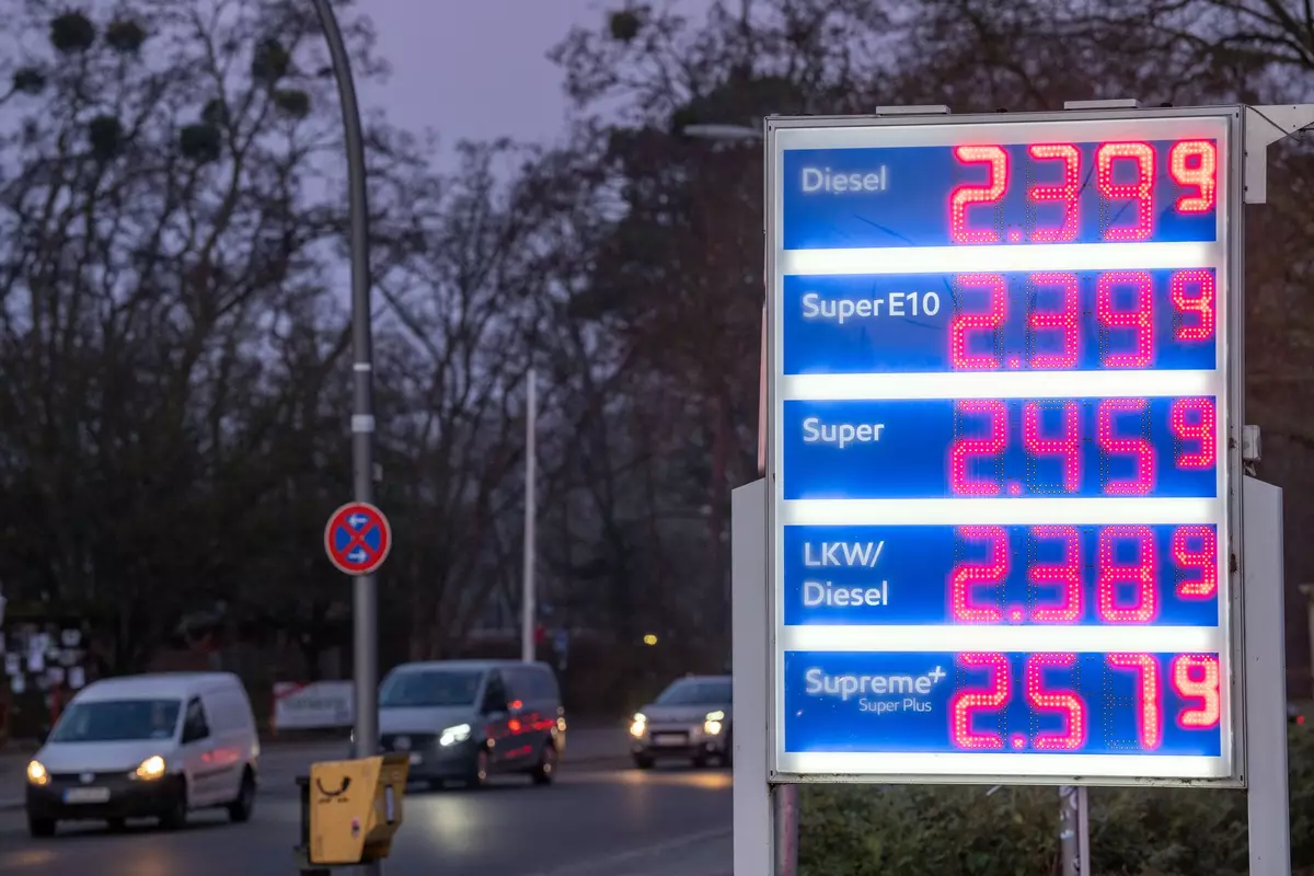 Wunderschone Dieselpreis In Kiel Bild