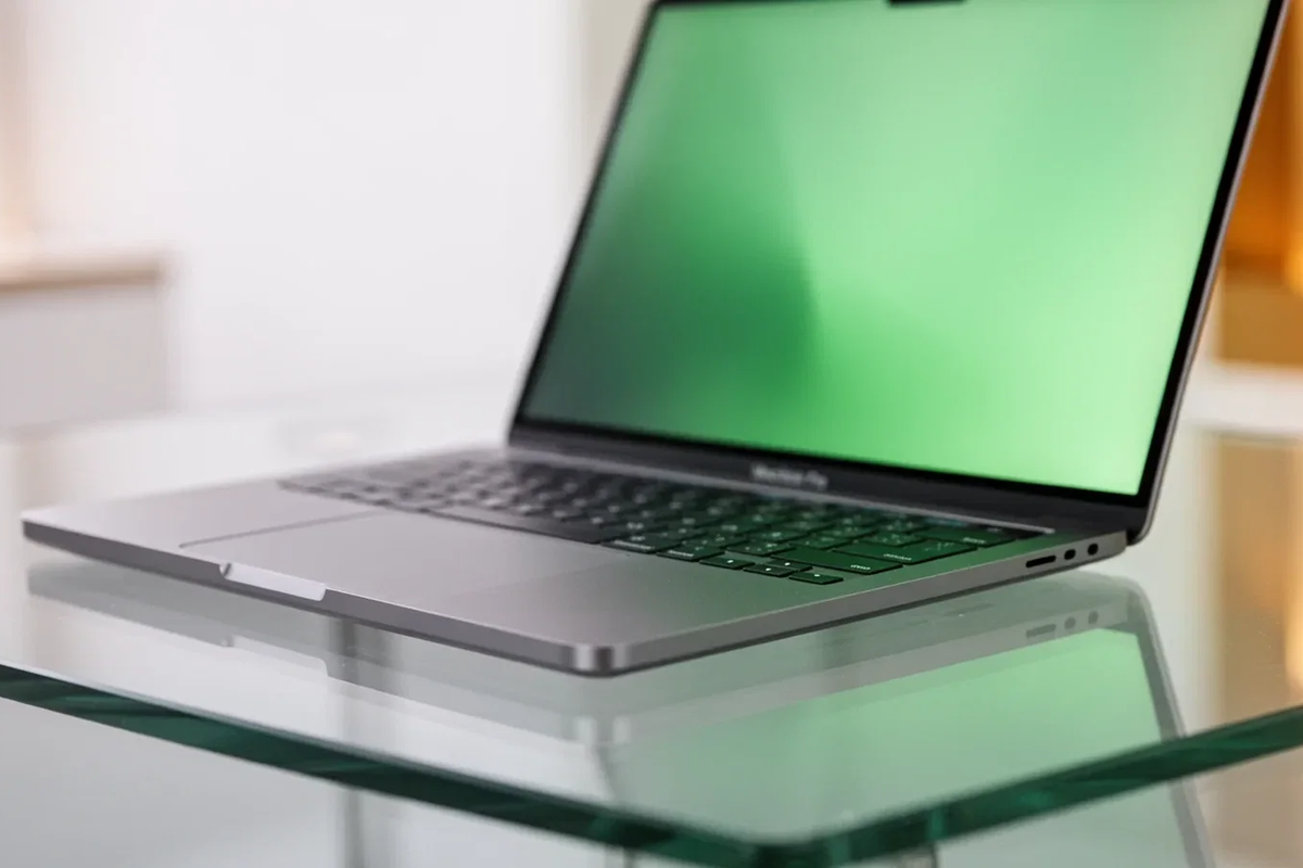 Apple-Hardware: Cyberport senkt MacBook Pro um 360 Euro