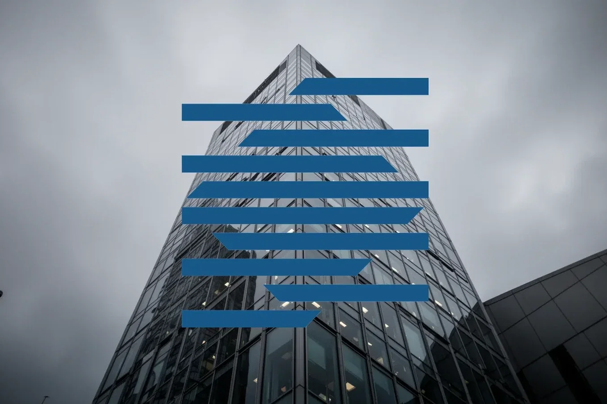 Munich Re Slumps to 12-Month Low, Yet Analysts Bet on 30% Rebound as ...