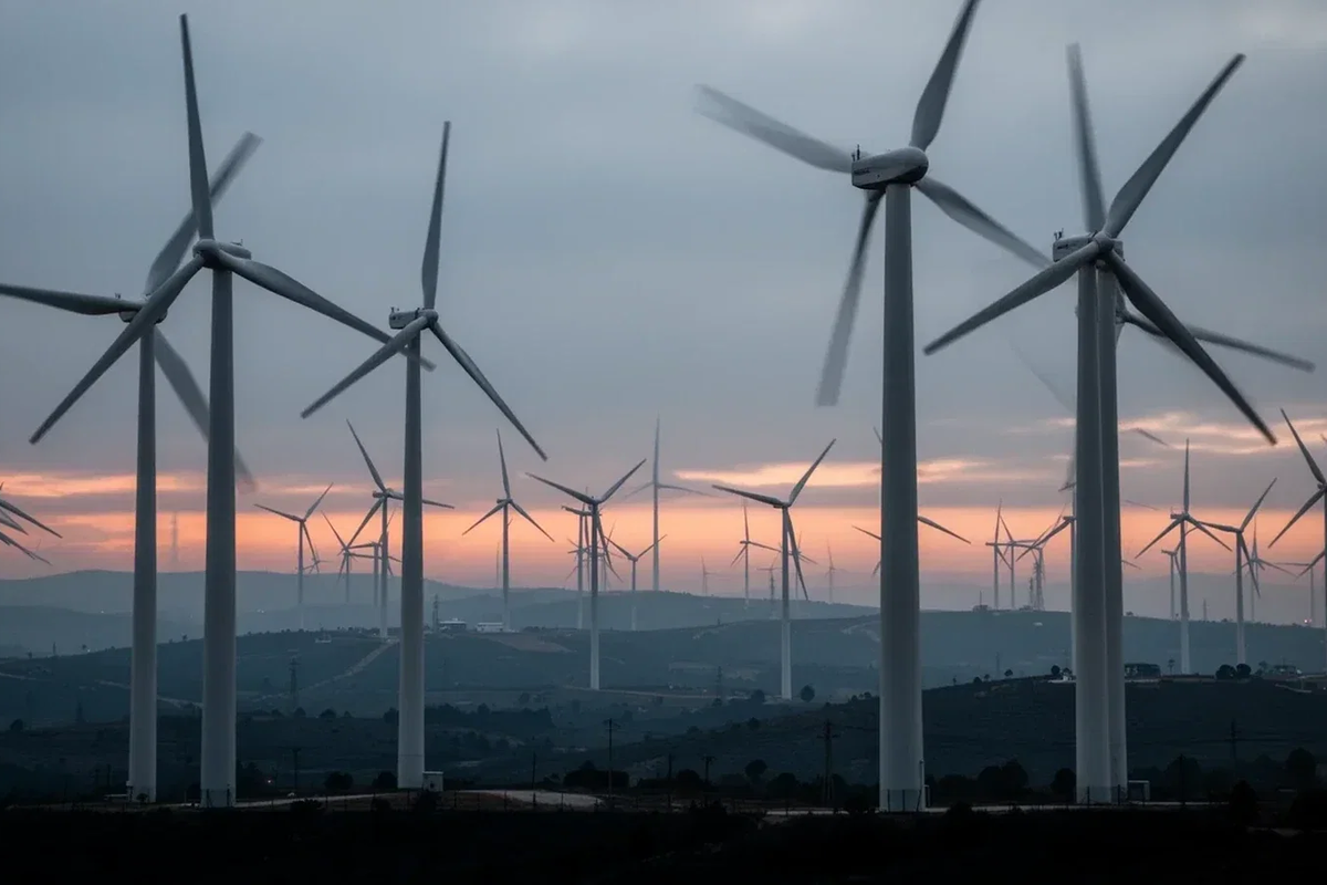 Siemens Energy Faces Two-Front Test as Record Cash Flow Forecast Meets ...