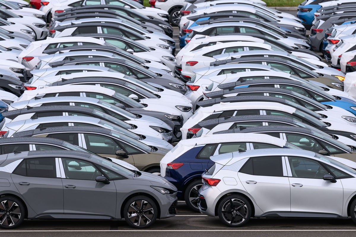 Ein Viertel der neuen Autos hat einen E-Motor
