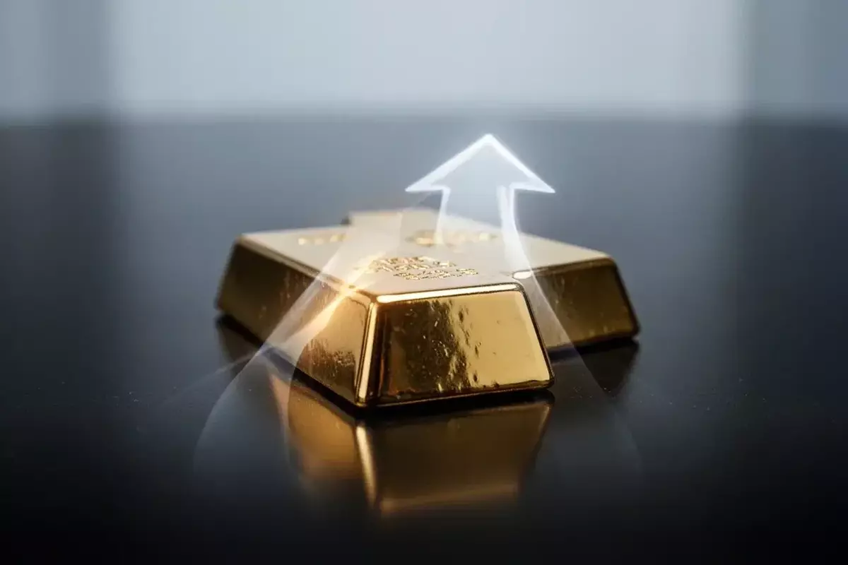 Gold’s Balancing Act: Jobs Shock and Middle East Tensions Test Central ...