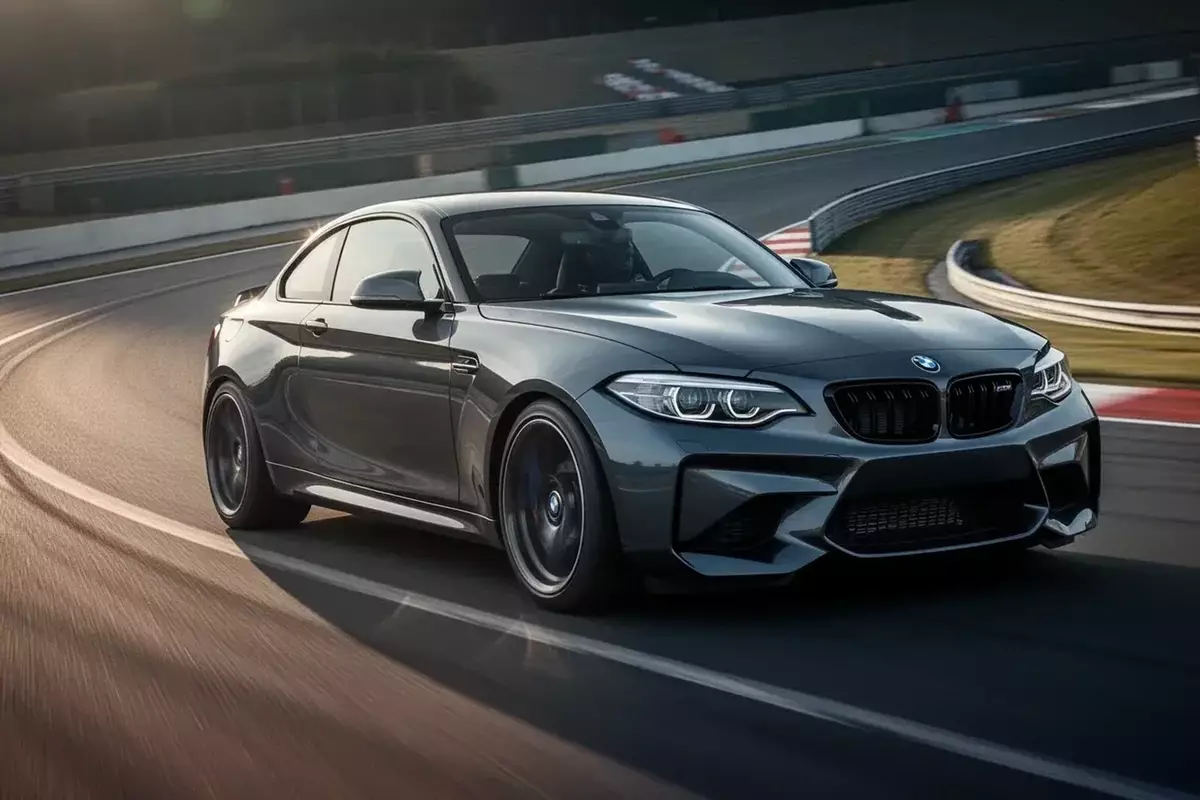 BMW's Balance Sheet Strength Stands Alone After Margin Slash Divides ...