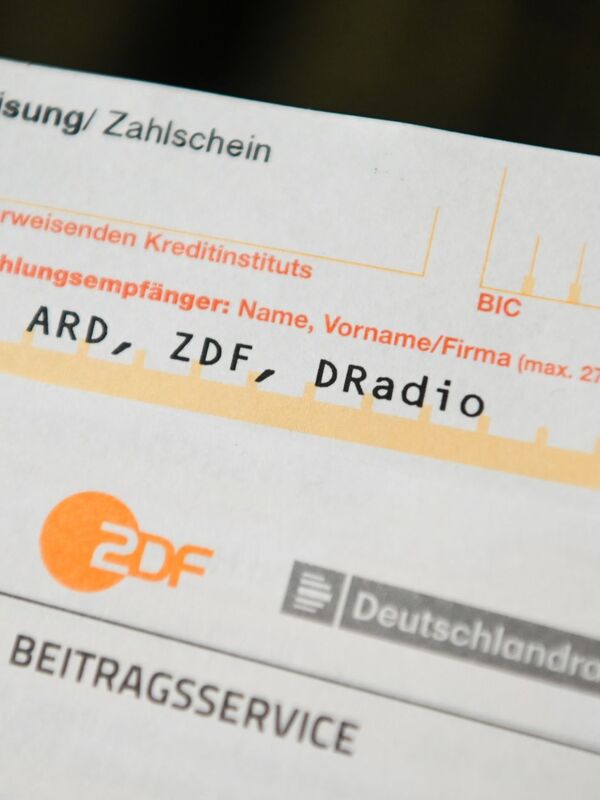 Für ARD, ZDF und Deutschlandradio zahlen Bürgerinnen und Bürger derzeit ...