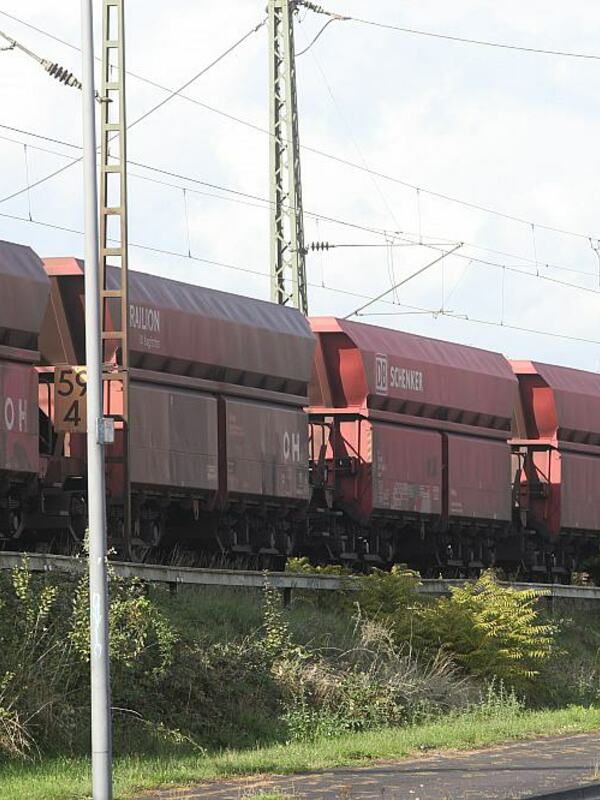 Der Containertransport bei der Deutschen Bahn wird neu geordnet, das ...