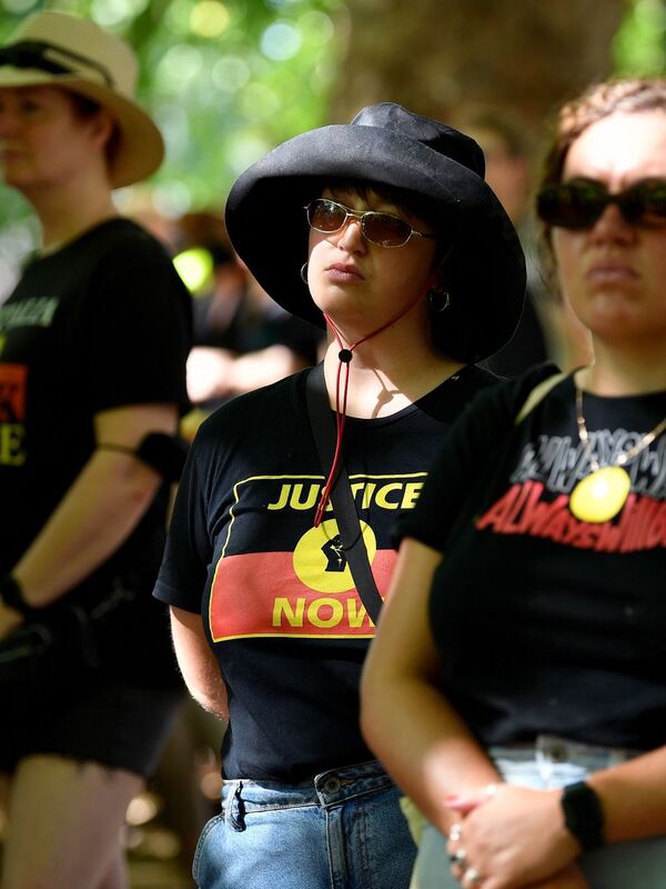 Australiens indigene Bevölkerung lebt bis heute zumeist am Rand der ...