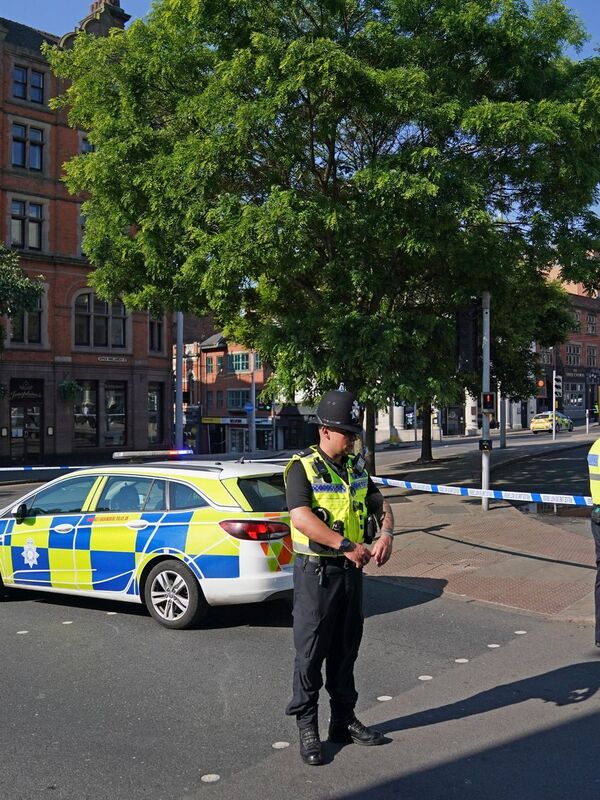 Die Polizei hat das Zentrum der englischen Stadt Nottingham gesperrt.