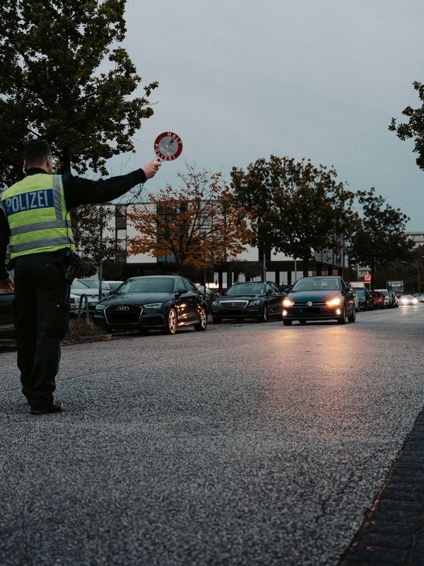 Licht-Test-Aktion 2023 - Polizei führt Beleuchtungskontrollen für mehr ...