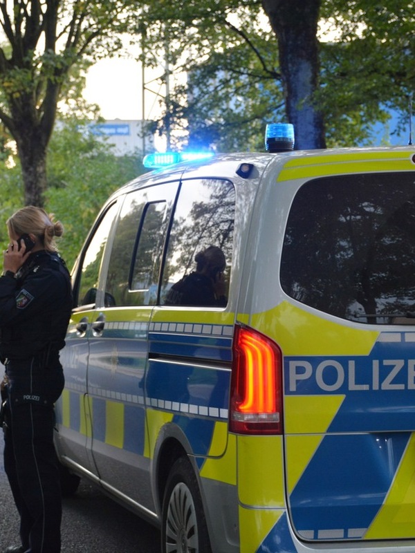 Teile von Motorrad entwendet - die Polizei ermittelt - Langenfeld - 2312053