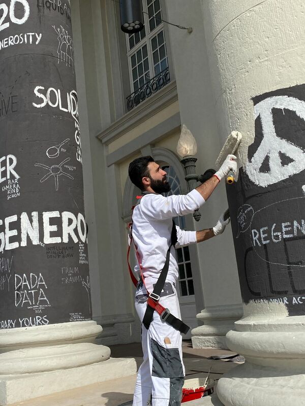 Sechs Kunstfachleute sollten auswählen, wer die nächste documenta 2027 leitet.