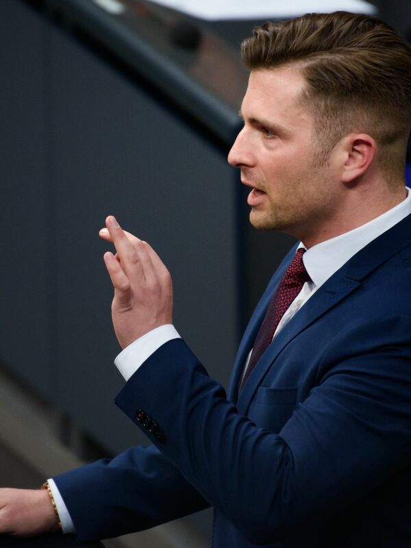 Fast in jeder Sitzungswoche des Bundestags unternimmt die AfD einen ...