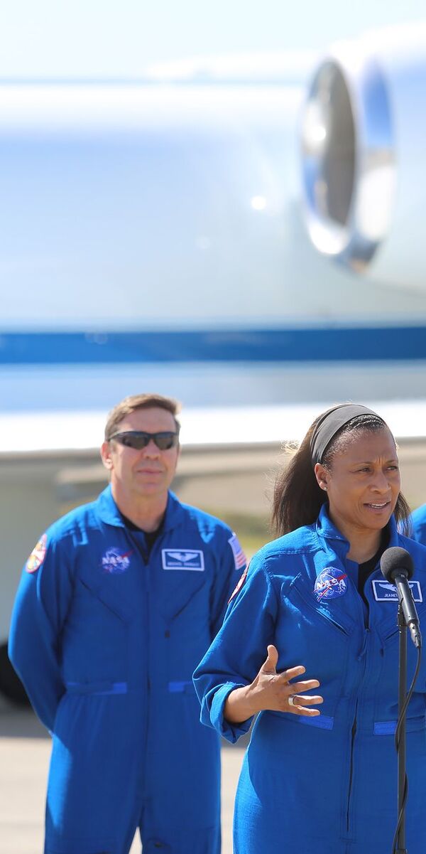 Eigentlich sollten die Nasa-Astronauten Matthew Dominick, Michael ...