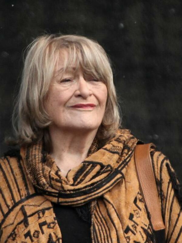 Die feministische Autorin Sibel Schick kritisiert Emma-Gründerin Alice ...