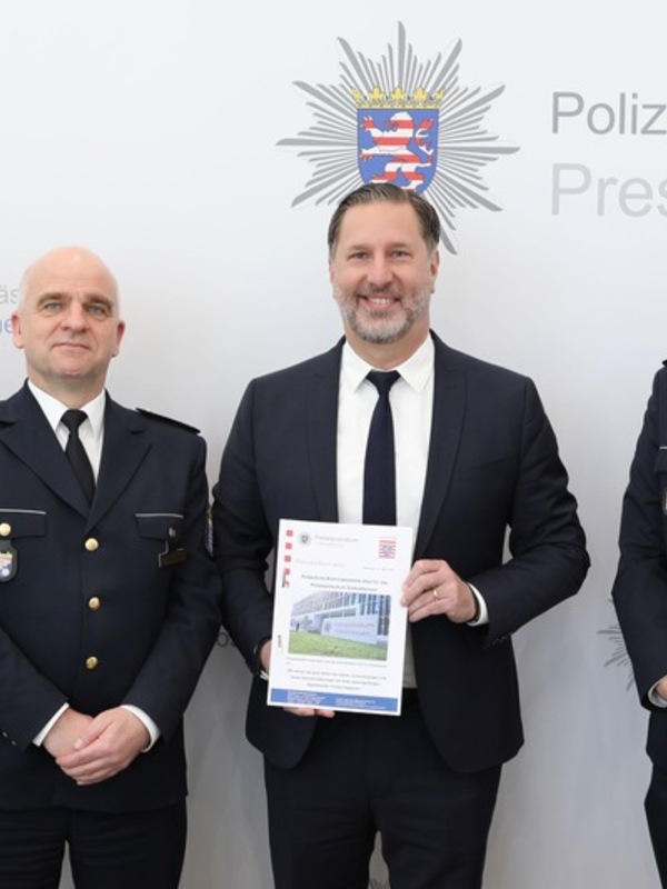 Polizeipräsident Daniel Muth stellt Polizeiliche Kriminalstatistik 2023 vor
