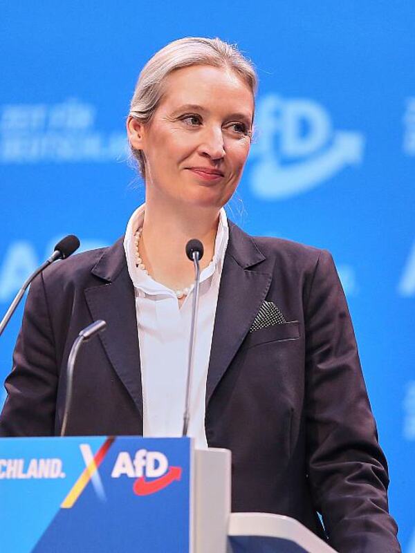 Die Spitzenkandidatin der AfD, Alice Weidel, hat das Angebot von CDU ...