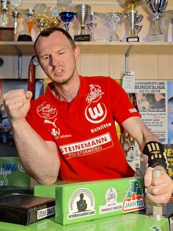 1025 Herausforderer in München gesucht! Armwrestling-Weltmeister ...