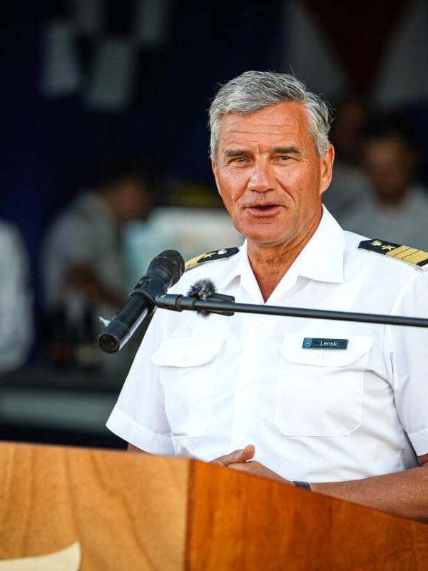 Großer Zapfenstreich für den Befehlshaber der Flotte