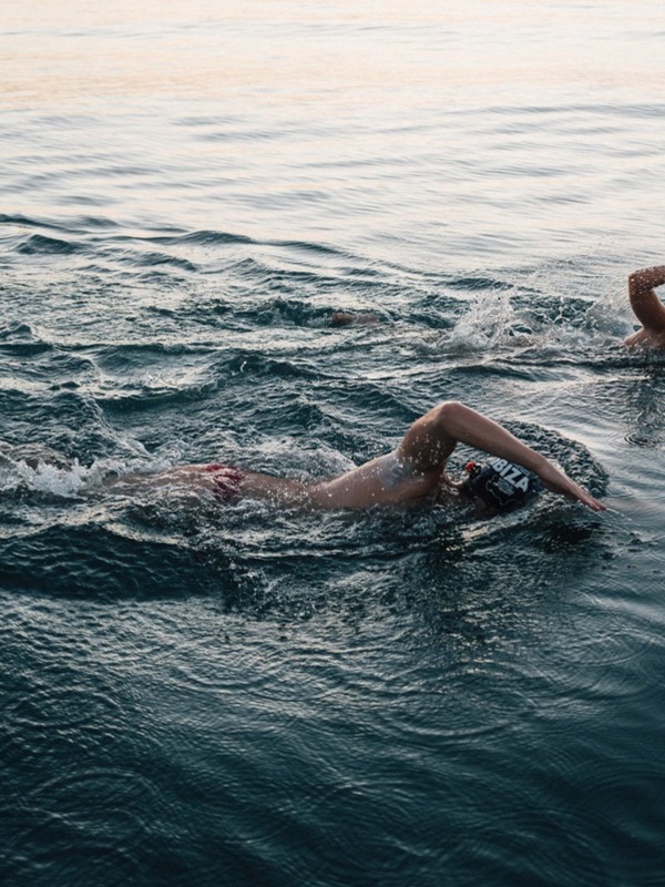 Marburg - Freiwasserschwimmerin und Red Bull Athletin Nathalie Pohl und ...