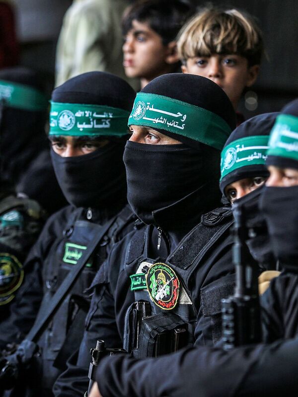 Die ersten von der Hamas freigelassenen Geiseln sind bereits nach ...