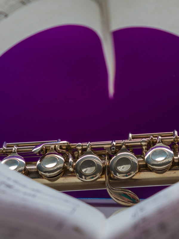 Madness Around Jonas Wood: Why These Flat Paintings Pull In Big Money