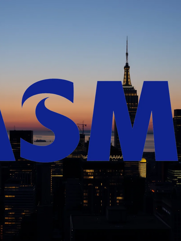 ASML Shares Hold Steady Amid Holiday Trading Lull