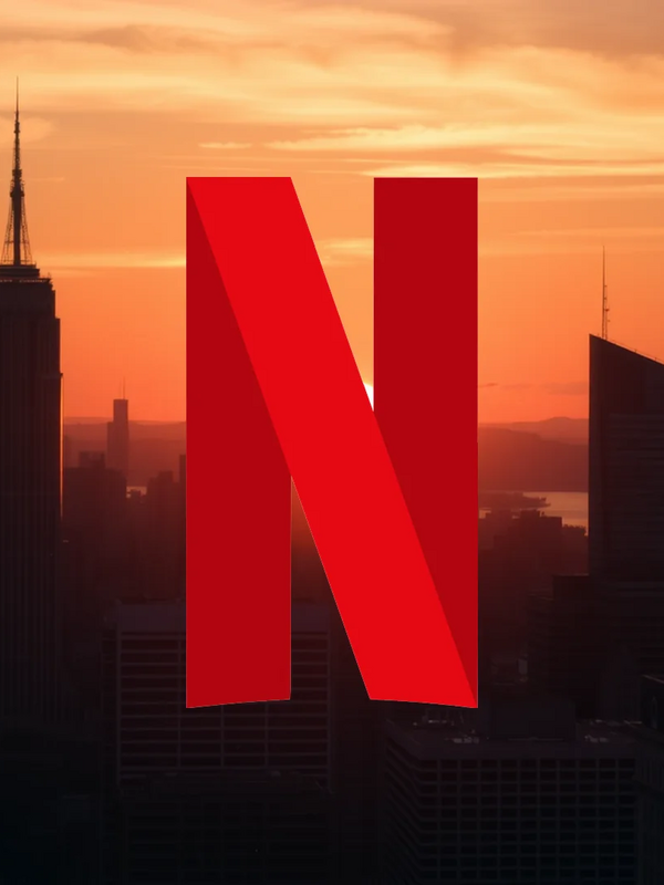 Netflix Shares Under Pressure as Acquisition Battle Intensifies